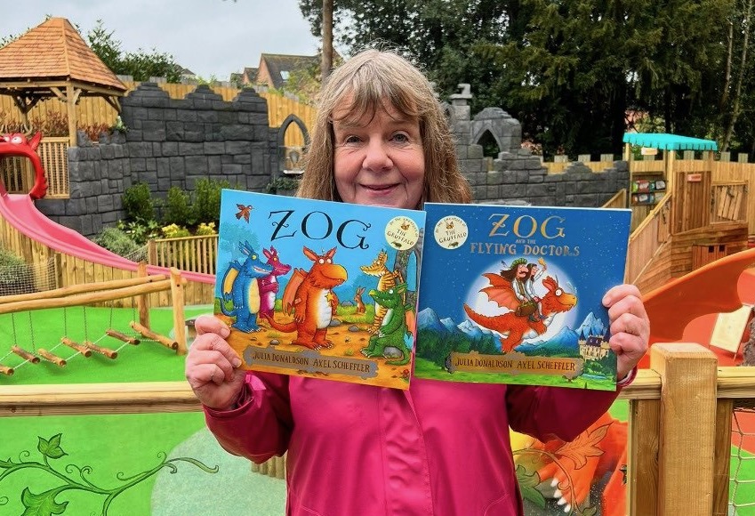 Julia Donaldson scripts new Warwick Castle Zog show – Paul Cole Writes